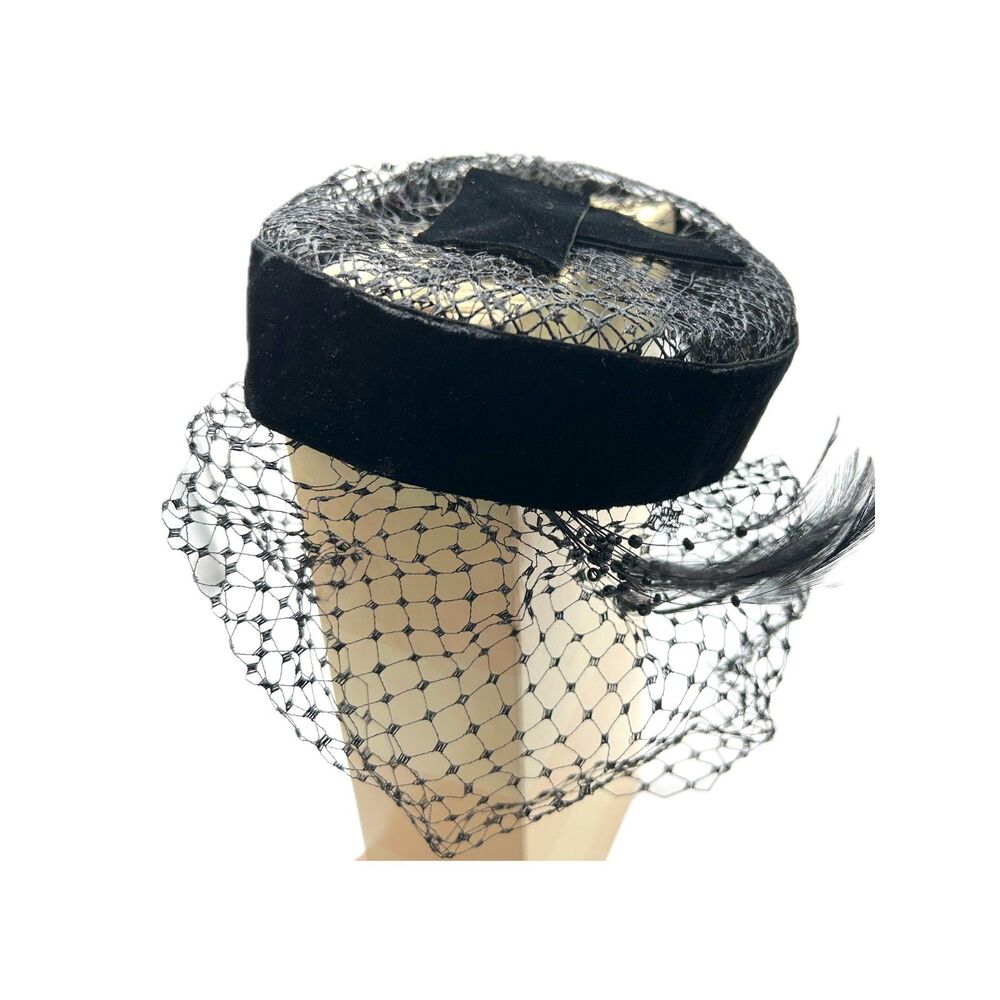 1960's Black Pillbox Netted Hat - Gem
